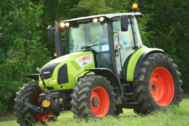 Foto Claas Arion 420 #650239