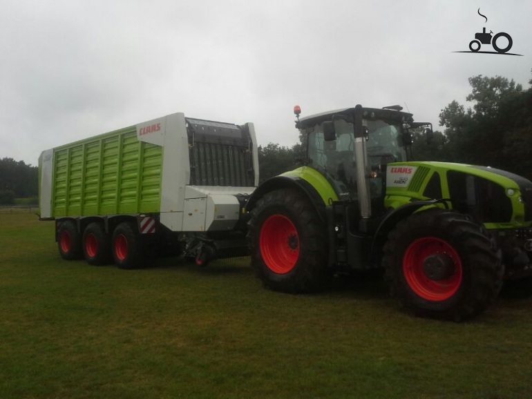 Foto Claas Axion 900 #791100