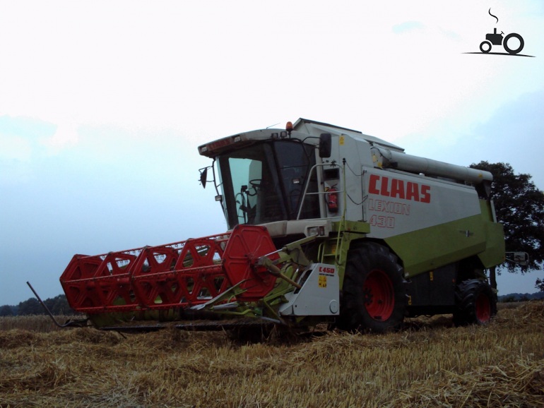 Foto Claas Lexion 430 #826120