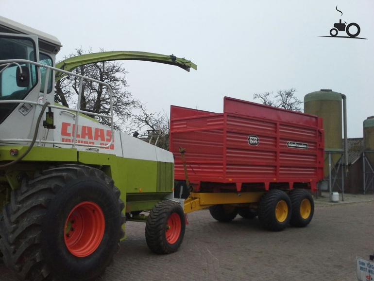 Foto Claas Jaguar 690 #902944