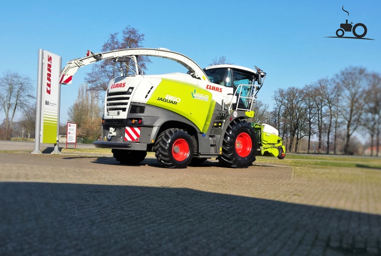 Foto Claas Jaguar 860 2014 van Loonbedrijf Vragender