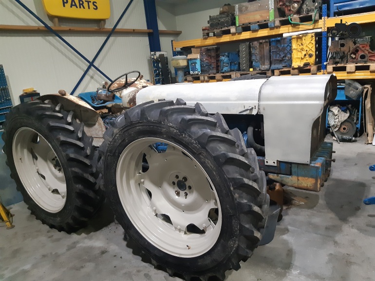 Foto County Super Six #1394753