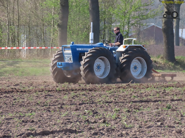 Foto County 754 #1474401