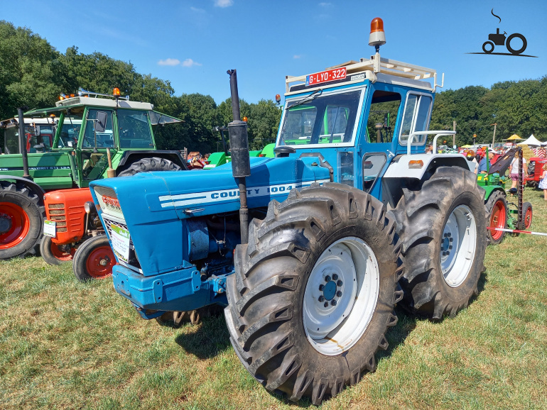 Foto County 1004 #1484992