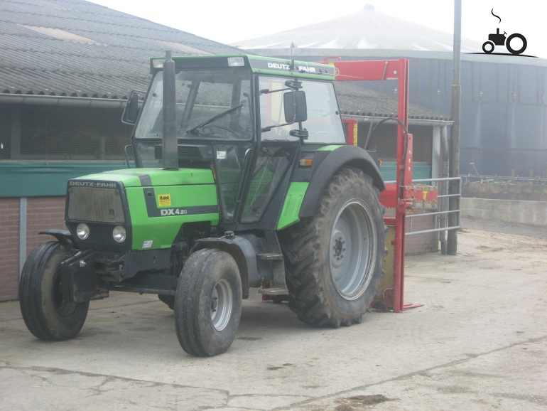 Foto Deutz-Fahr DX 4.20 #205011