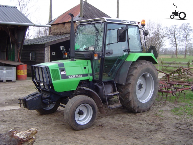Foto Deutz-Fahr DX 3.30 #214739