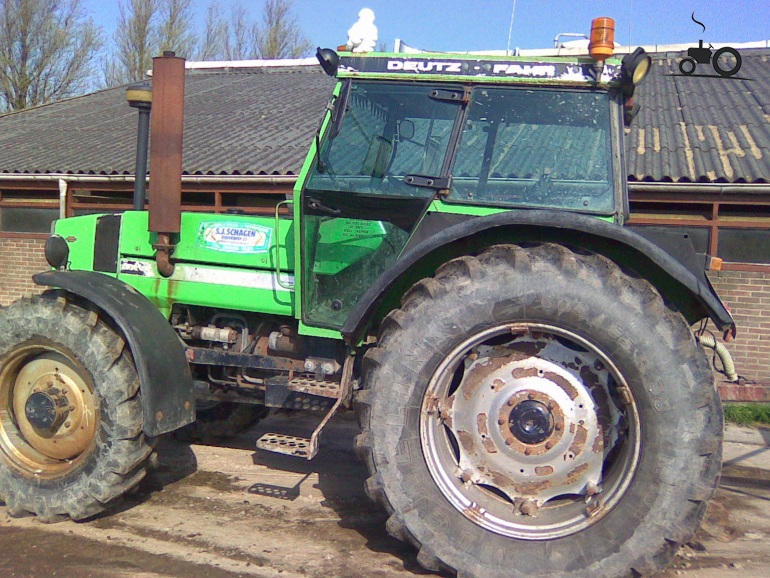 Foto Deutz-Fahr DX 140 #221660