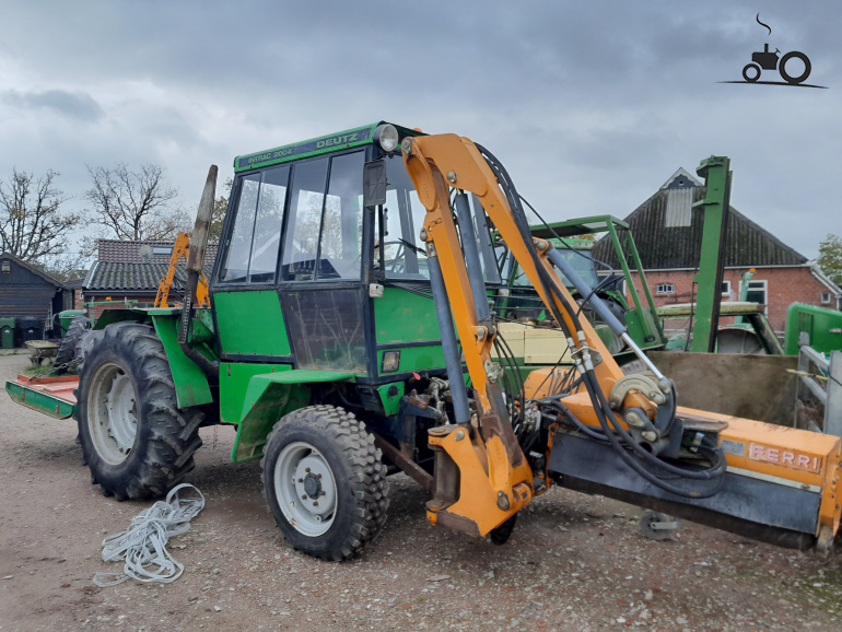 Foto Deutz Intrac 2004 #1498851