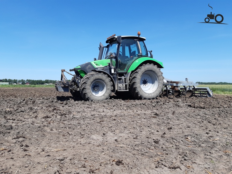 Foto Deutz-Fahr agrotron TTV 430 #1357273