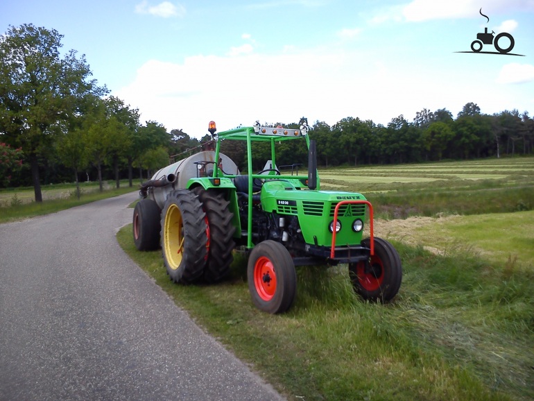 Foto Deutz-Fahr D 6206 #768624