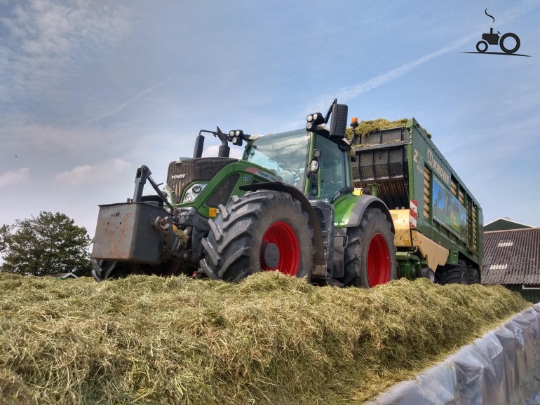 Foto Fendt 724 van Loonbedrijf van Diepen