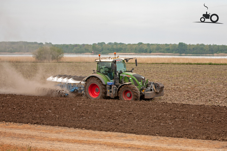 Foto Fendt 724 #1487863
