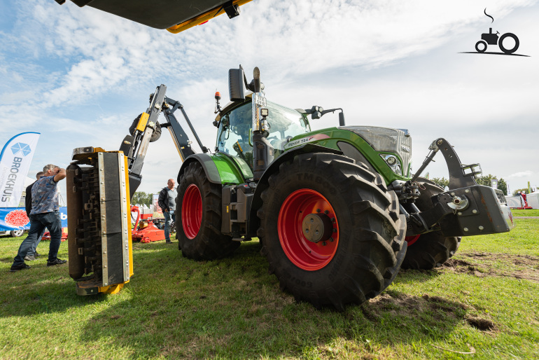 Foto Fendt 724 #1490426