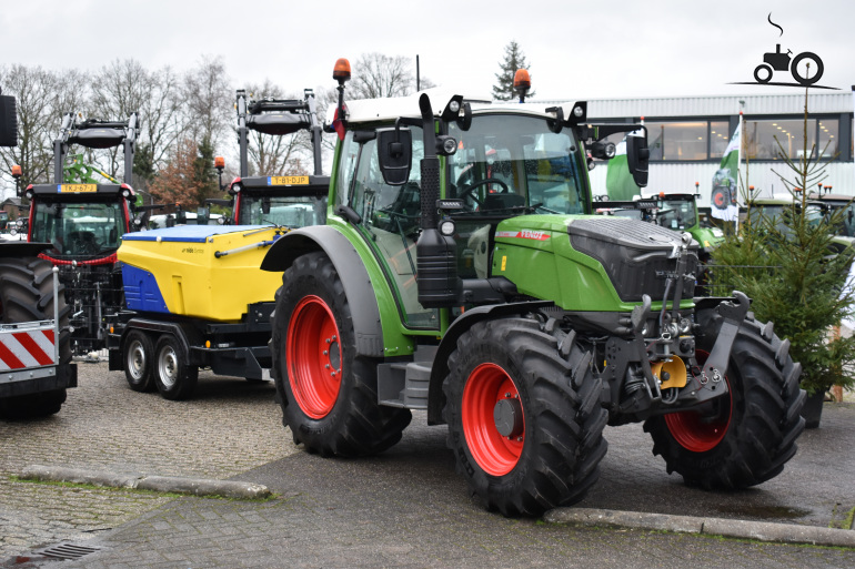 Foto Fendt 211 Vario #1504405