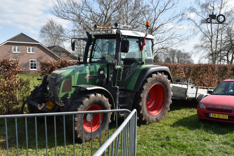 Foto Fendt 400 Serie #1517950