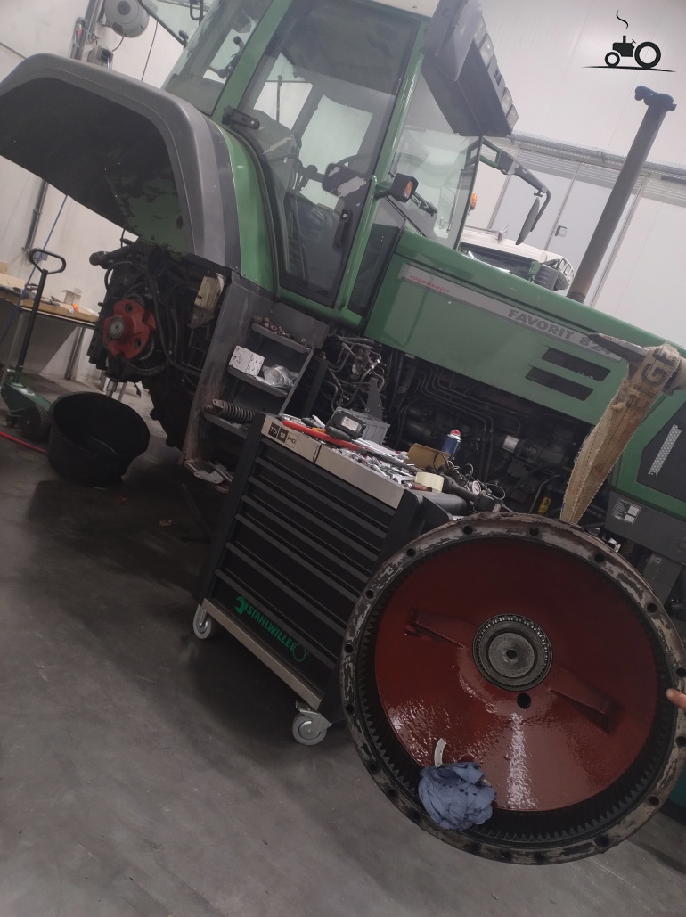 Foto Fendt 824 #1548888