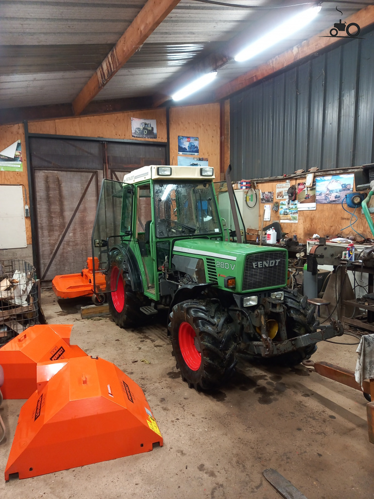 Foto Fendt 280V #1645384
