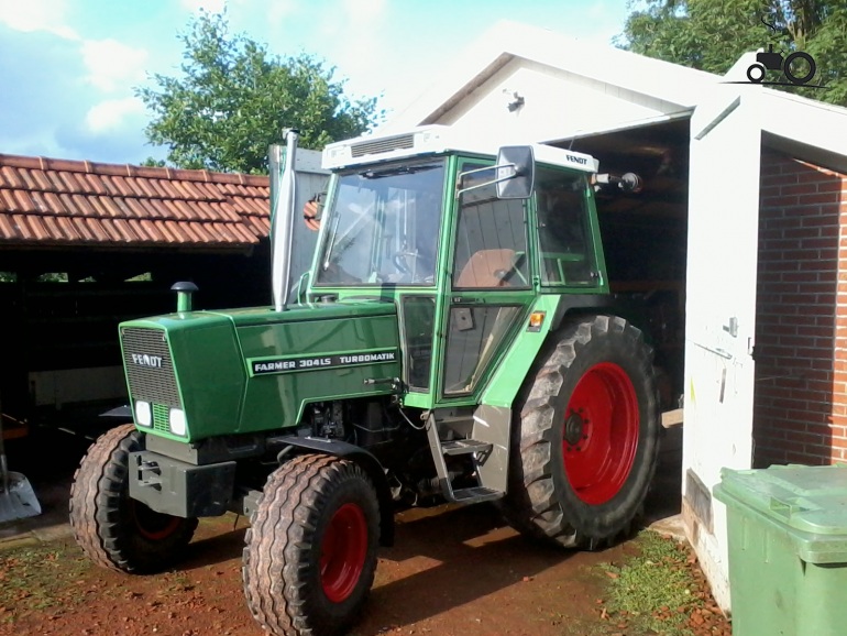 Foto Fendt 304 LS #705534