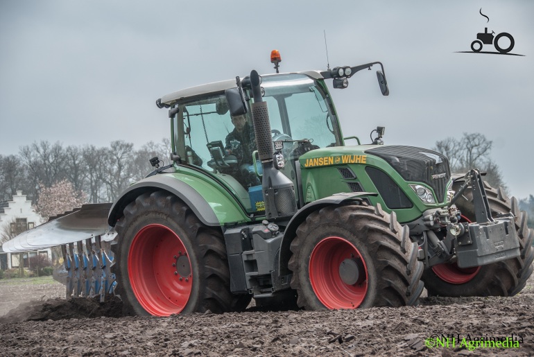 Fendt 720 - United Kingdom - Tractor picture #751182