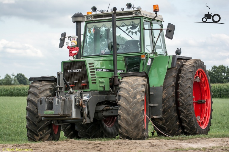 Foto Fendt 612 #782907