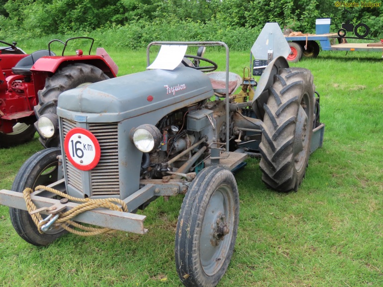 Foto Ferguson TED #1475312