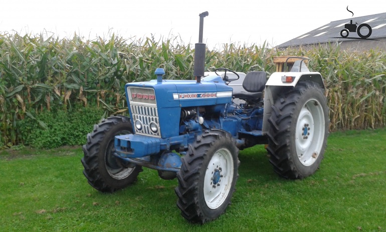 Foto Ford 4000 #1126427