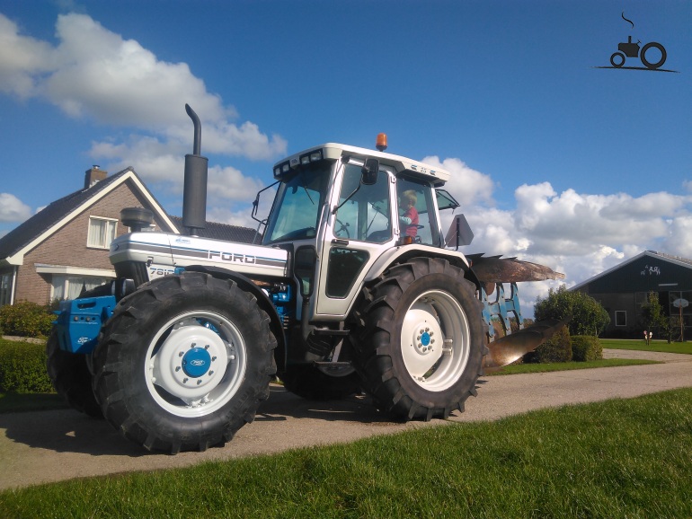 Foto Ford 7810 Silver Jubilee #1187318