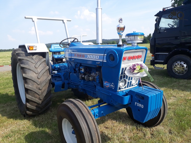 Foto Ford 7000 #1232588