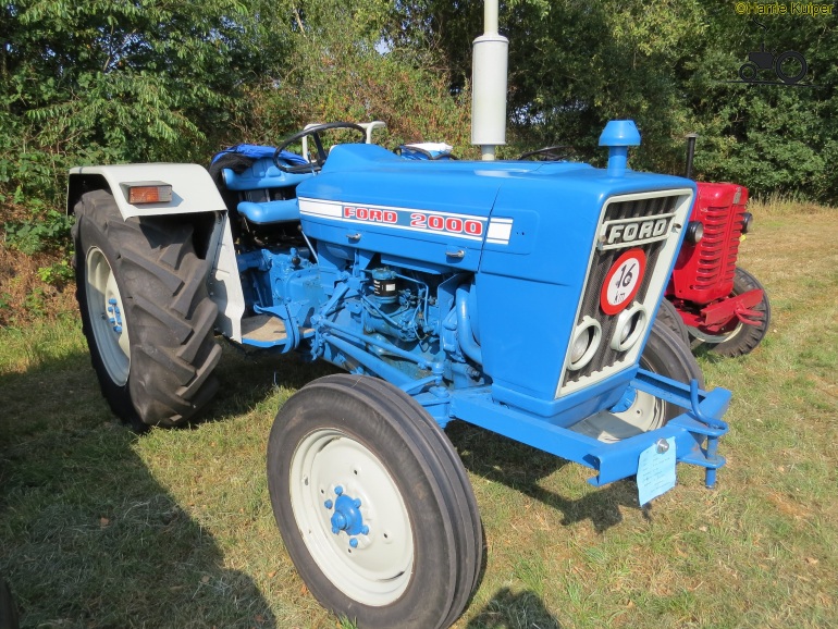 Foto Ford 2000 #1271673