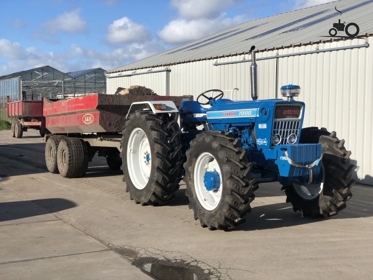 Foto Ford 7000 #1289369
