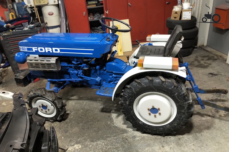 Foto Ford 1210 #1390663