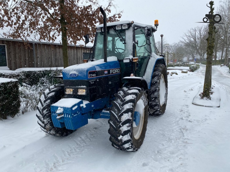 Foto Ford 7740 #1399295