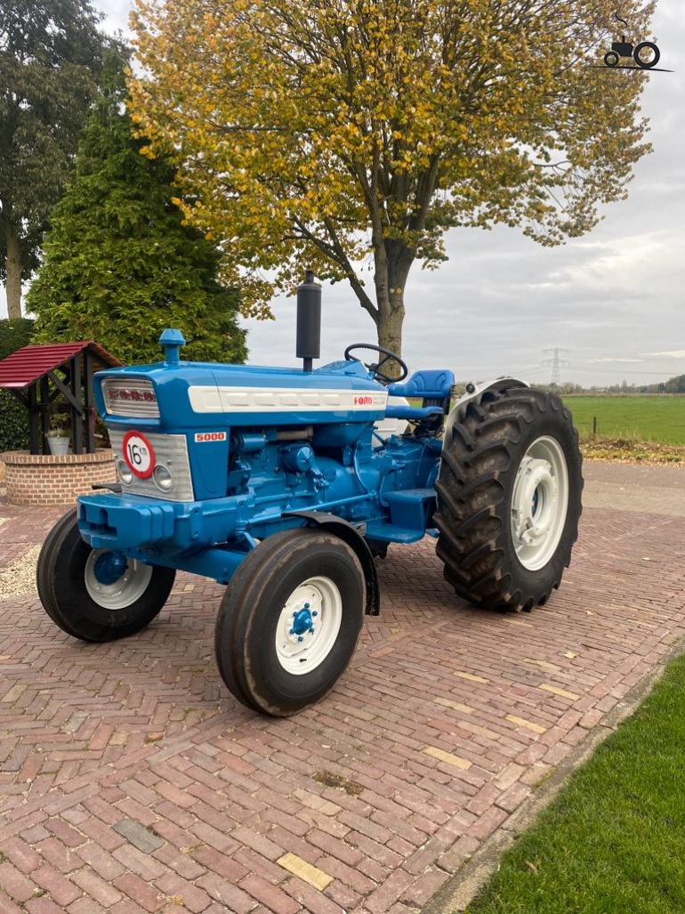 Foto Ford 5000 #1444244