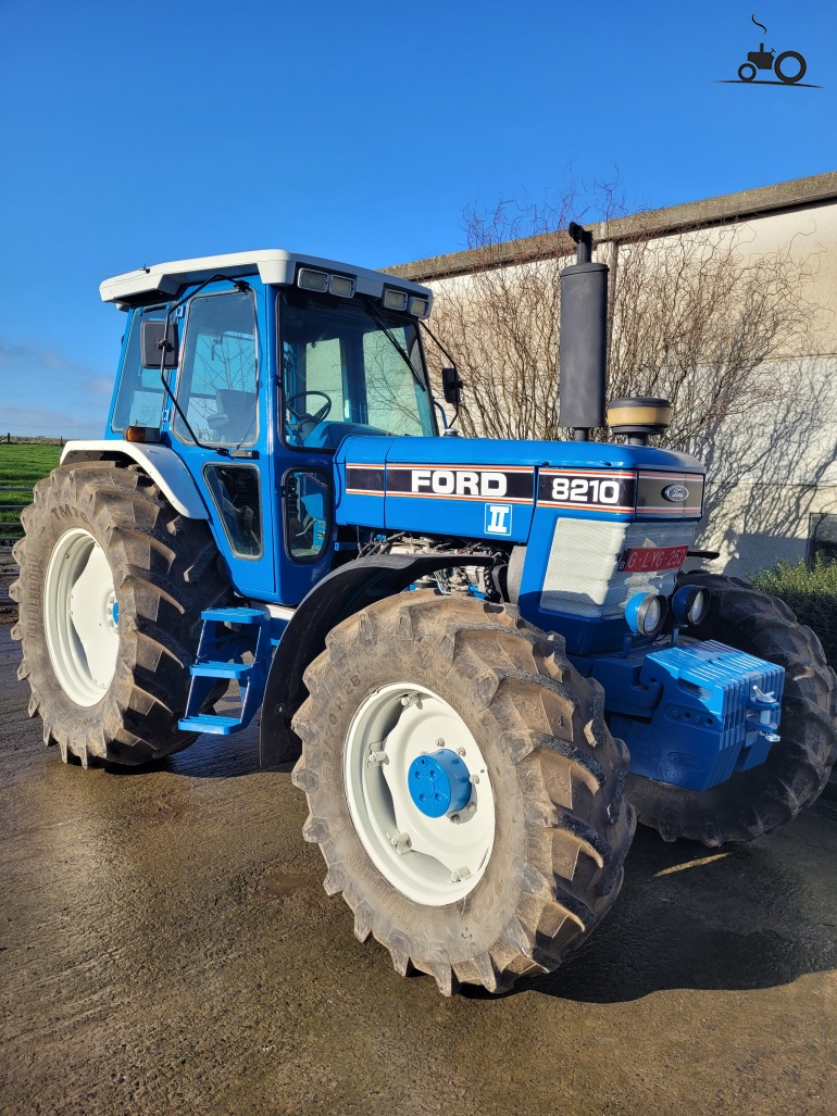 Ford 8210
