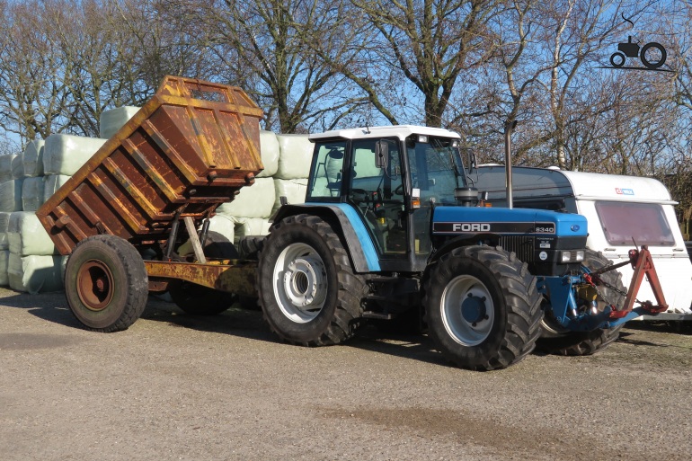 Foto Ford 8340 #1460685