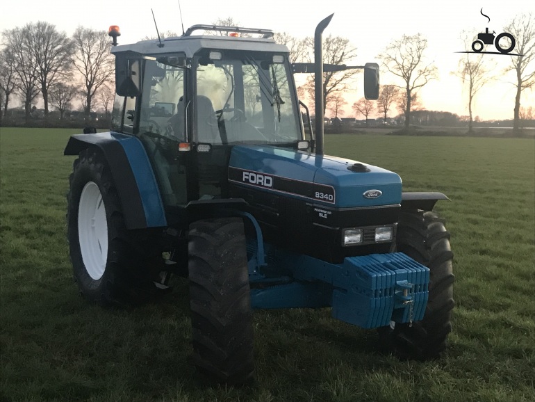 Foto Ford 8340 #1461829
