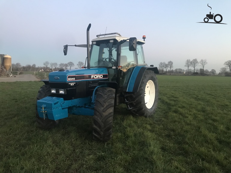 Foto Ford 8340 #1461830