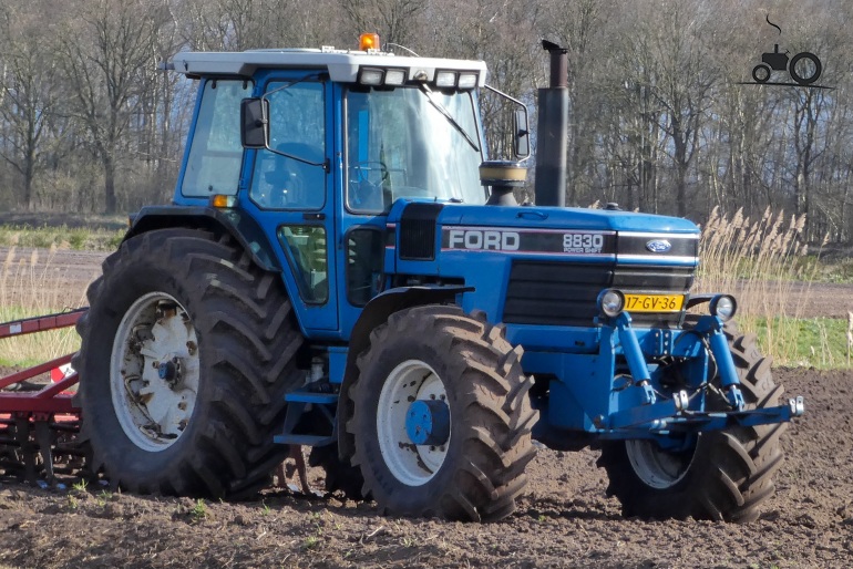 Foto Ford 8830 #1466055
