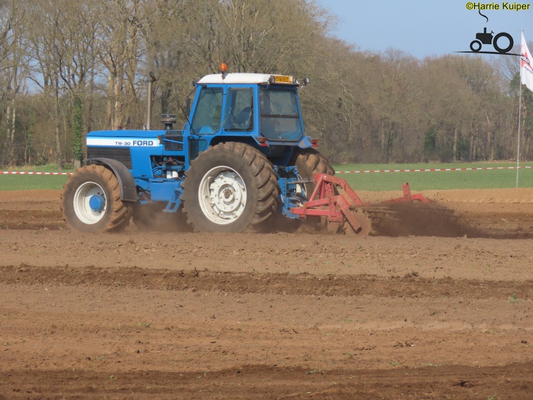 Foto Ford TW 30 #1467399