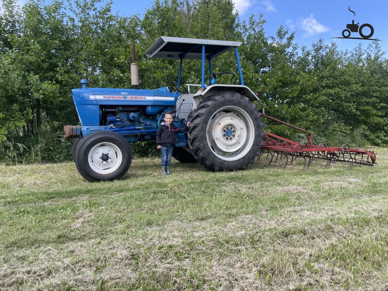 Foto Ford 5000 #1473577
