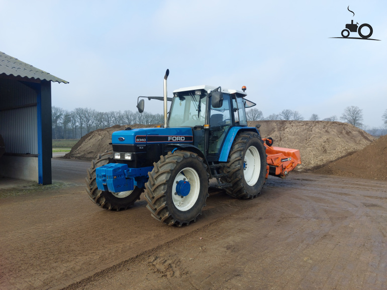 Foto Ford 8340 #1509095