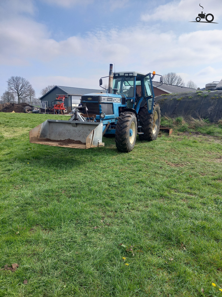 Foto Ford 8730 #1514353