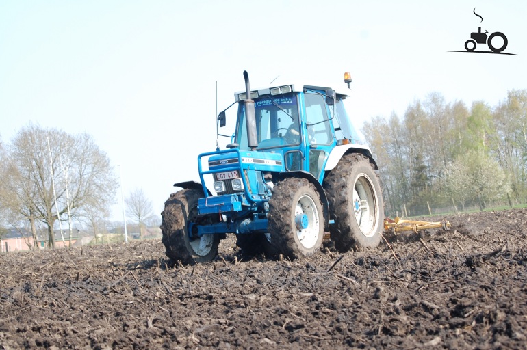 Foto Ford 6810 #343315