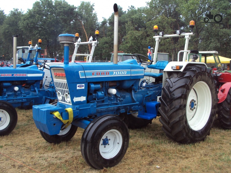 Foto Ford 7000 #570068