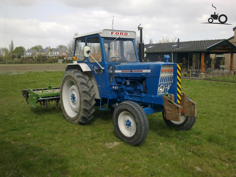 Foto Ford 5000 #621349