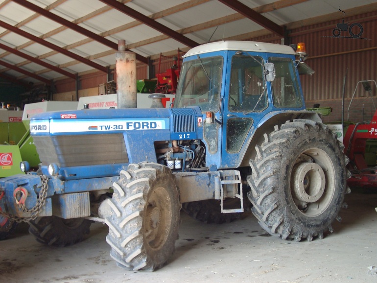 Foto Ford TW 30 #6310