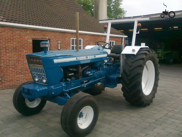 Foto Ford 5095 #644578