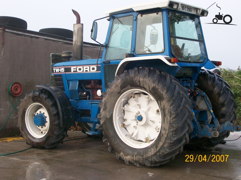 Ford TW 15 - United Kingdom - Tractor picture #711478