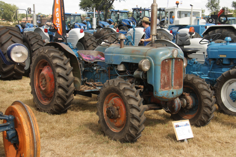 Fordson Dexta 4x4 Forddagen 2022 Donk Belgie