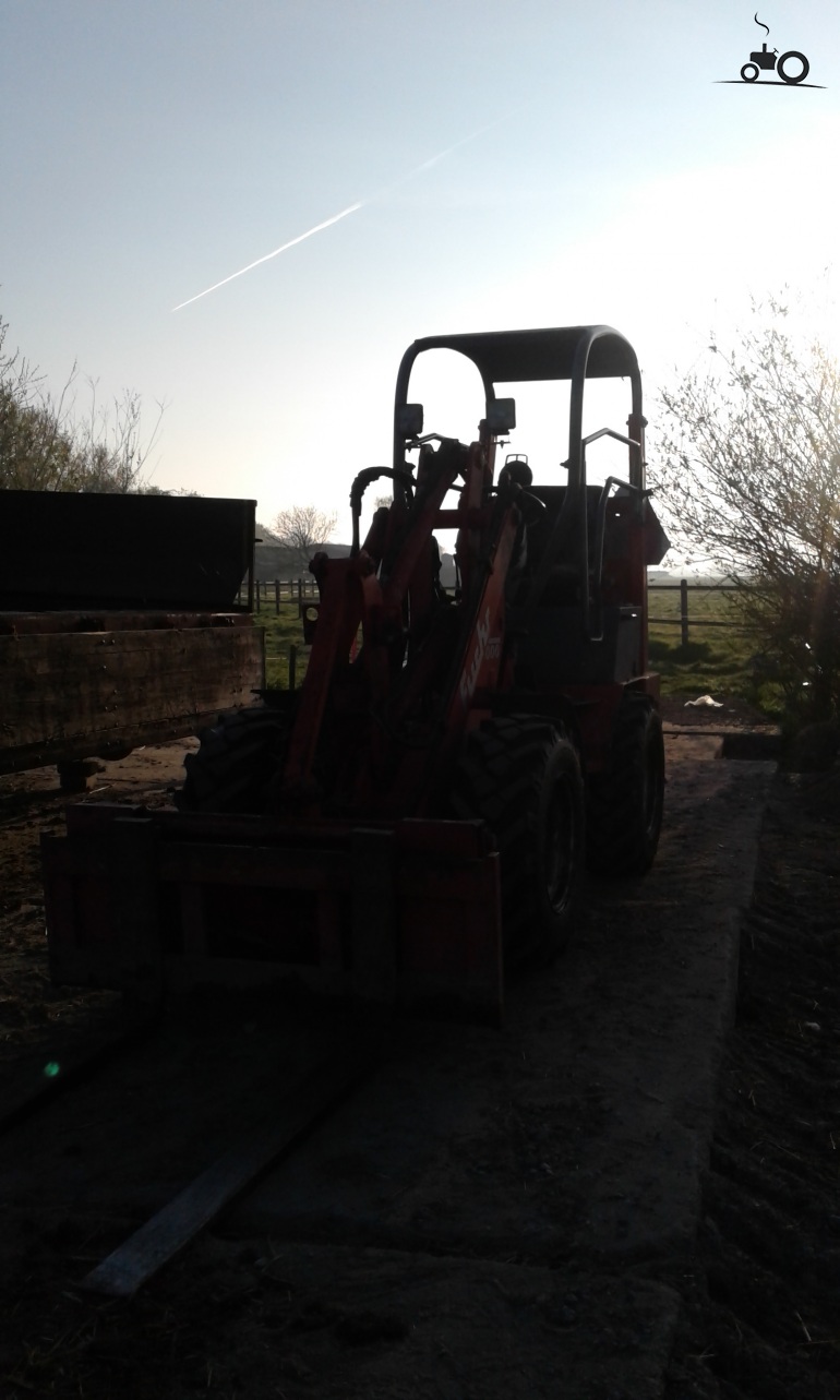 Foto Fuchs Shovel #1466757